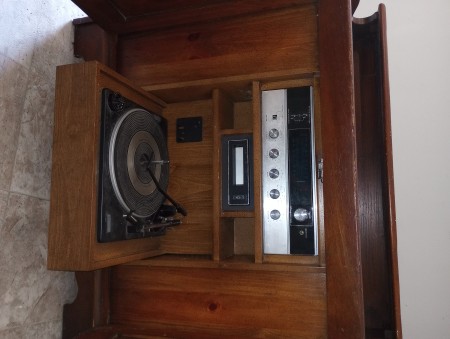 Value of Magnavox Console Stereo? | ThriftyFun
